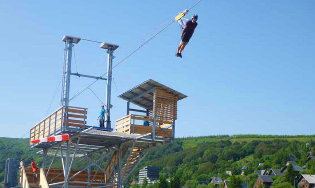 We Build Outdoor Zip Lines, Platforms & More